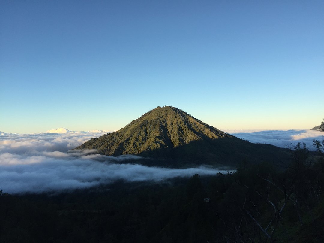Ijen Volcano Indonesia - IJEN CRATER, IJEN BLUE FIRE, IJEN TOUR