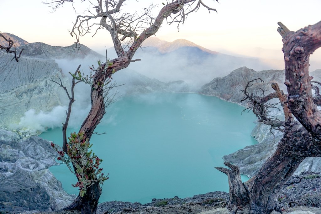 Ijen Blue Flame Tour - IJEN CRATER, IJEN BLUE FIRE, IJEN TOUR